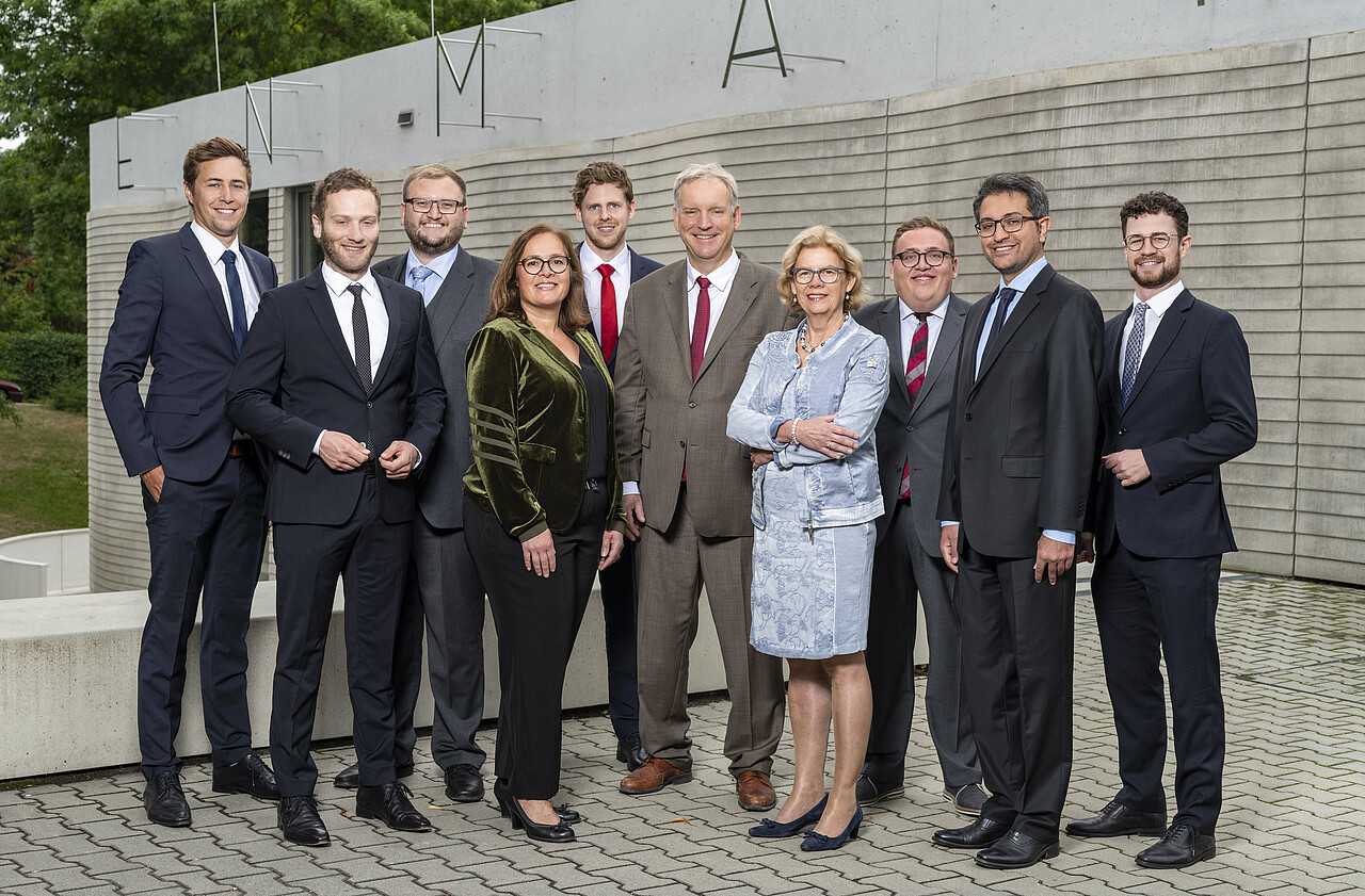 Wir über uns: Lehrstuhl für Bankwirtschaft und Finanzdienstleistungen